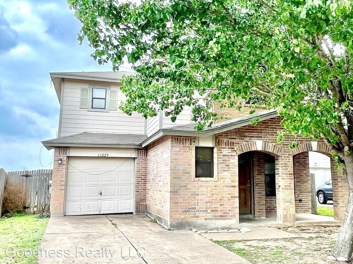13229 Coomes Dr, Del Valle, TX 78617 - House Rental in Del Valle, TX ...