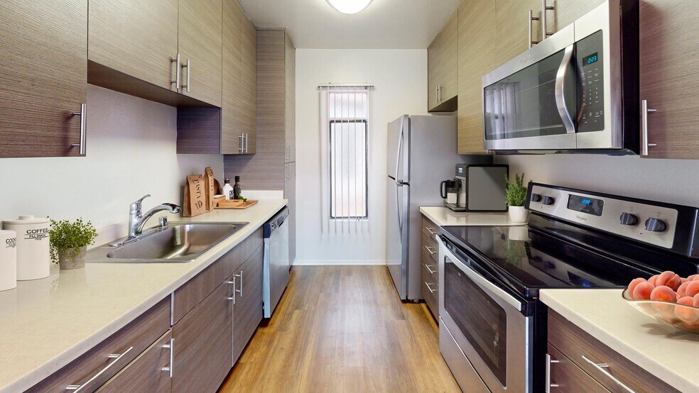 Cheap Apartments for Rent in Costa Mesa CA - 55 Rentals | Apartments.com