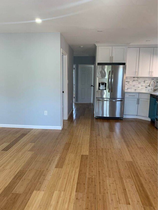 2821 Schurz Ave, The Bronx, NY 10465 - House Rental in The Bronx, NY ...