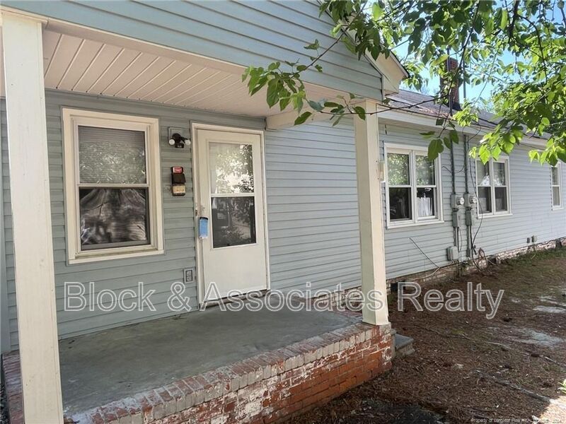 1106 Clark St Unit B, Fayetteville, NC 28305 - Condo for Rent in ...