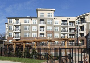 Meridian at Sutton Square Rentals - Raleigh, NC | Apartments.com