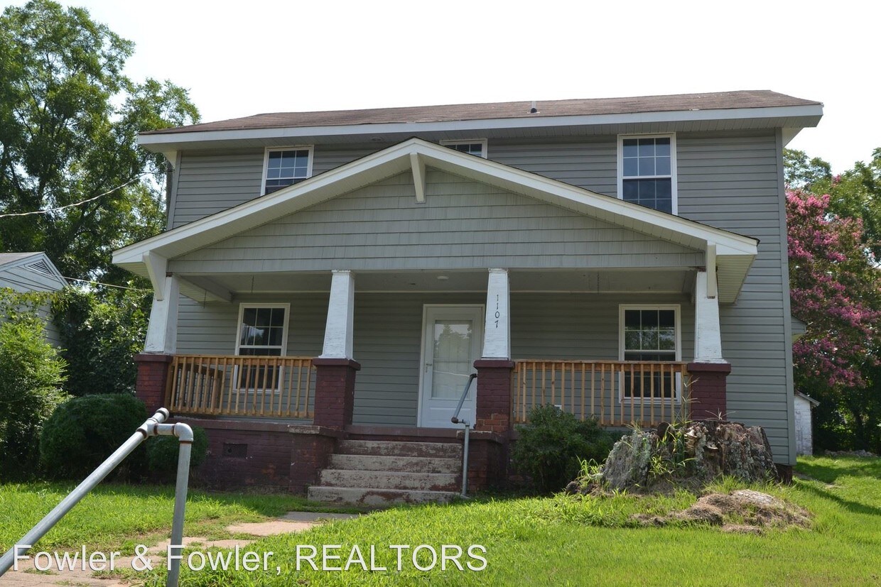 1107 Tipton St, High Point, NC 27262 - House Rental in High Point, NC ...