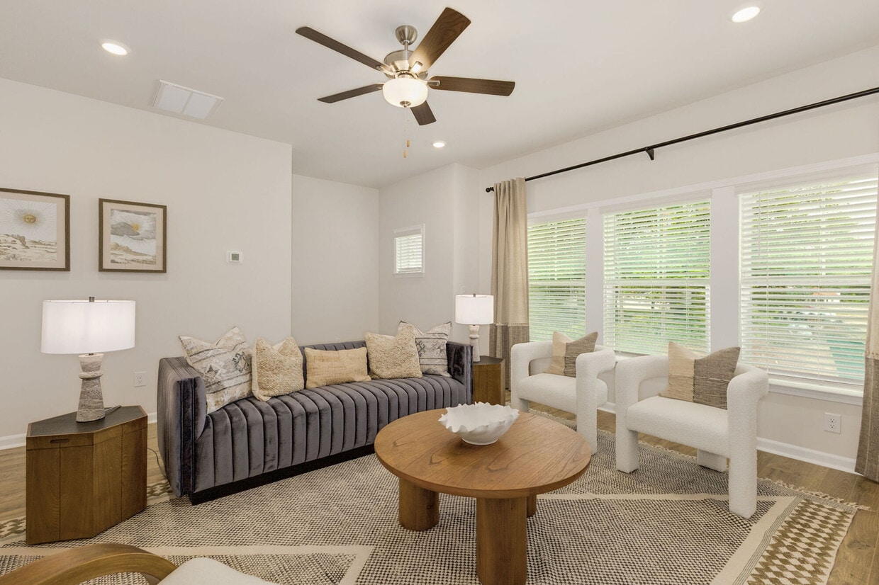 The Courts at Maverick Yards Townhomes for Rent - Mauldin, SC ...