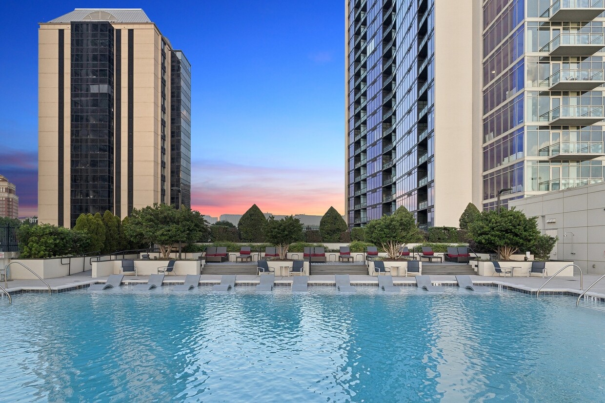 AMLI Arts Center Apartments in Atlanta GA Apartments