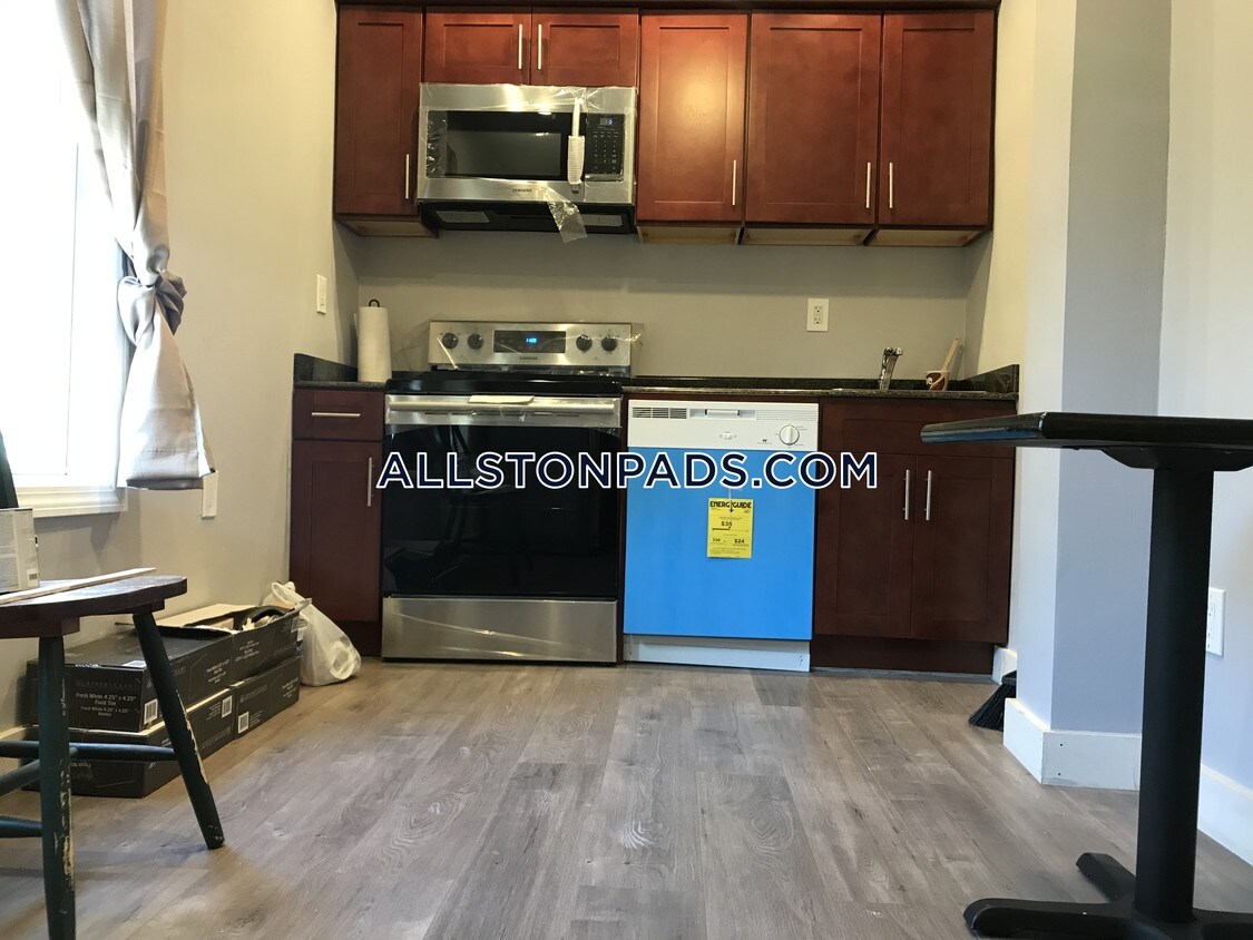 9 Higgins St, Boston, MA 02134 - 9 Higgins St Boston, MA 02134 ...