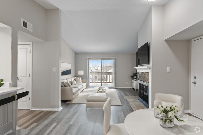 Augusta Apartments for Rent with High Ceilings - Indianapolis, IN - 28 ...