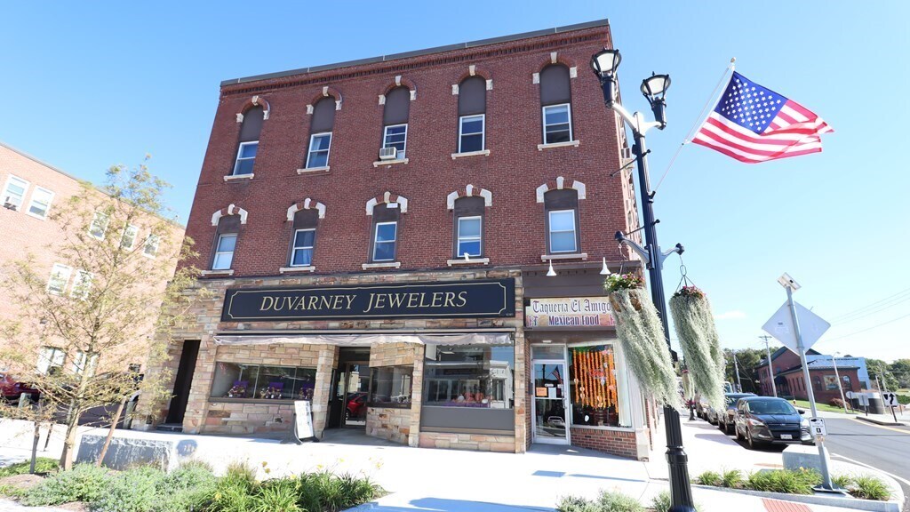 7 High St Unit 14, Clinton, MA 01510 - Room for Rent in Clinton, MA ...