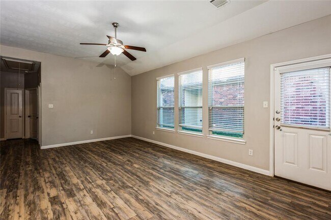 11243 Glenforest Dr, Montgomery, TX 77356 - House Rental in Montgomery ...