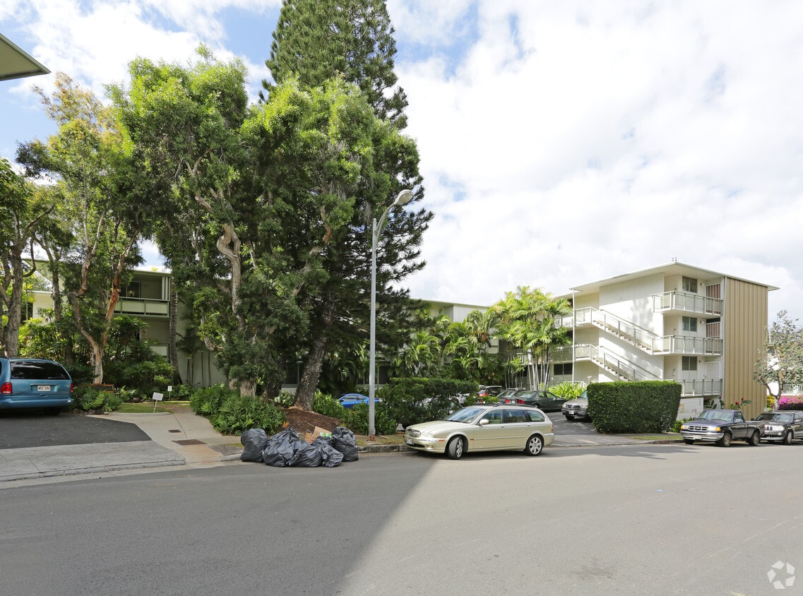 Diamond Head Gardens - 3045-3055 Pualei Cir Honolulu, HI 96815 ...