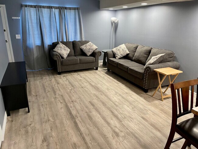 1334 N Jones Blvd, Las Vegas, NV 89108 - Townhome Rentals in Las Vegas ...