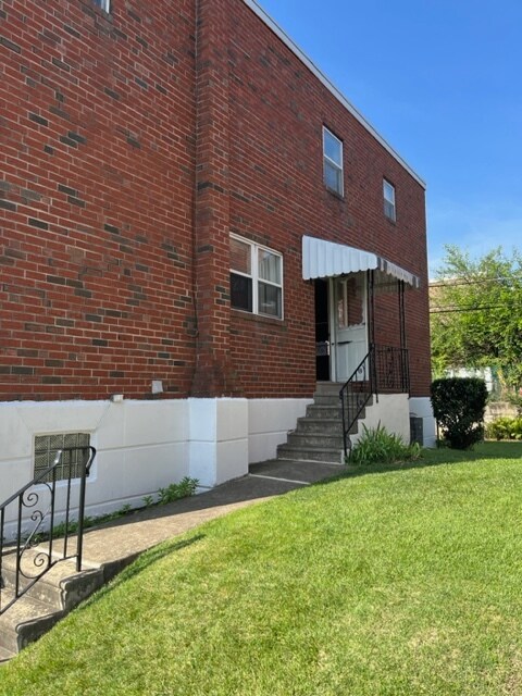2136 Conwell Ave, Philadelphia, PA 19115 - House Rental in Philadelphia ...