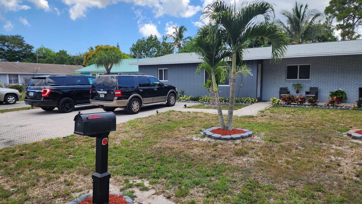 5984 Orange Rd, West Palm Beach, FL 33413 - Townhome Rentals in West ...