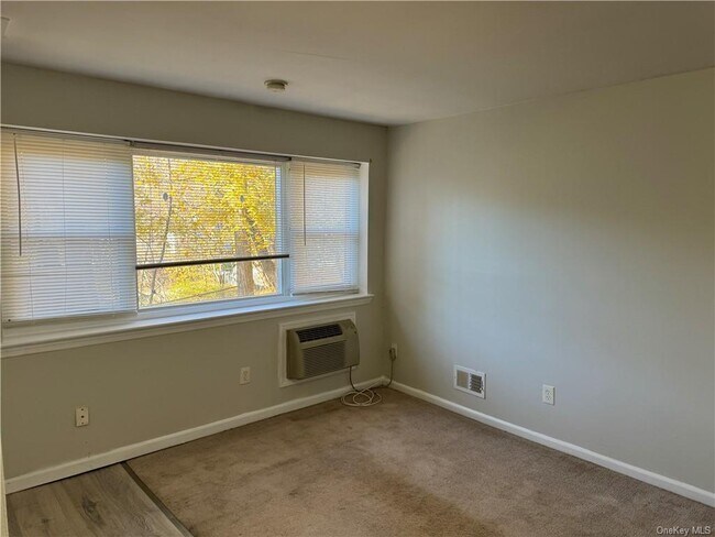 31 Old Post Rd S Unit E76, Croton-on-Hudson, NY 10520 - Room for Rent ...