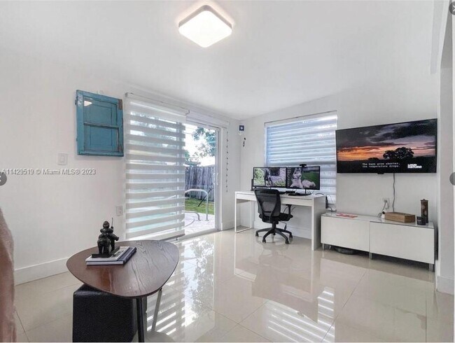 6420 SW 57th Pl, South Miami, FL 33143 - House Rental in South Miami ...