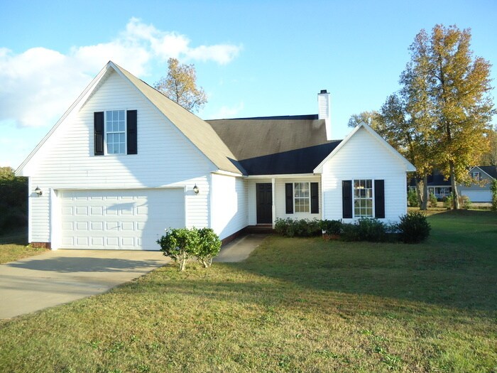 DO NOT DISTURB OCCUPANTS SHOWING IS B House For Rent In Raeford NC Apartments do-not-disturb-occupants-showing-is-b-house-for-rent-in-raeford-nc-apartments