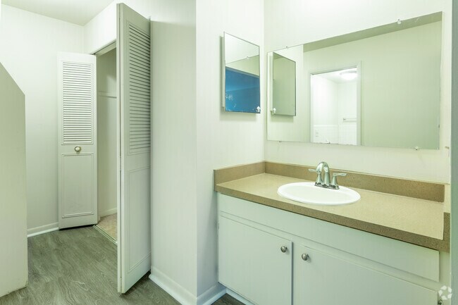 Arbor Village Apartments - Ann Arbor, MI | Apartments.com