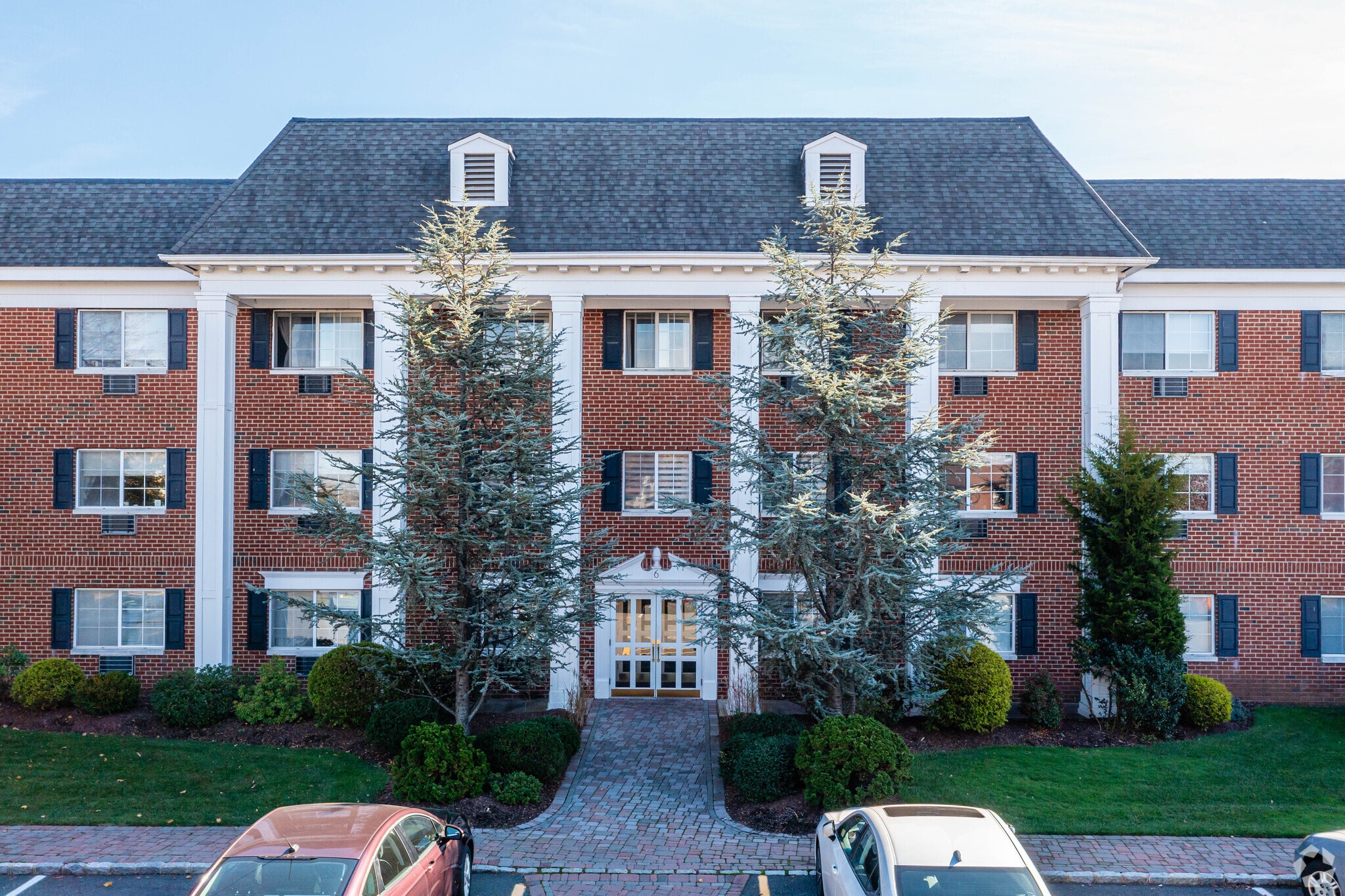 Summit House Apts - 6 Summit St West Orange, NJ 07052 | Apartments.com