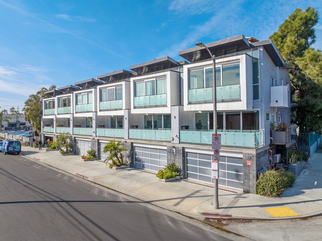 351 Sunset Ave, Venice, CA 90291 - Townhome Rentals in Venice CA ...