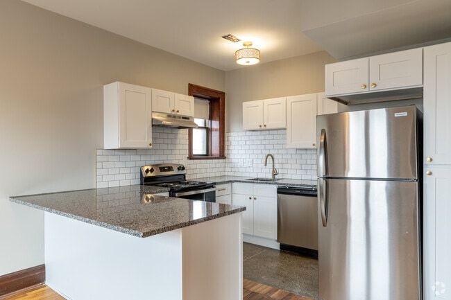 Woodward Apartments for Rent with High Ceilings - Detroit, MI - 23 ...