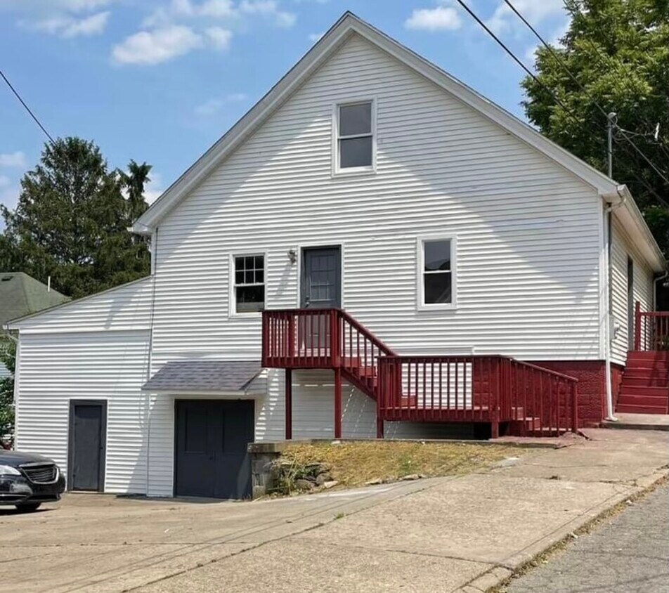 211 Pierce St, Wheeling, WV 26003 - House Rental in Wheeling, WV ...