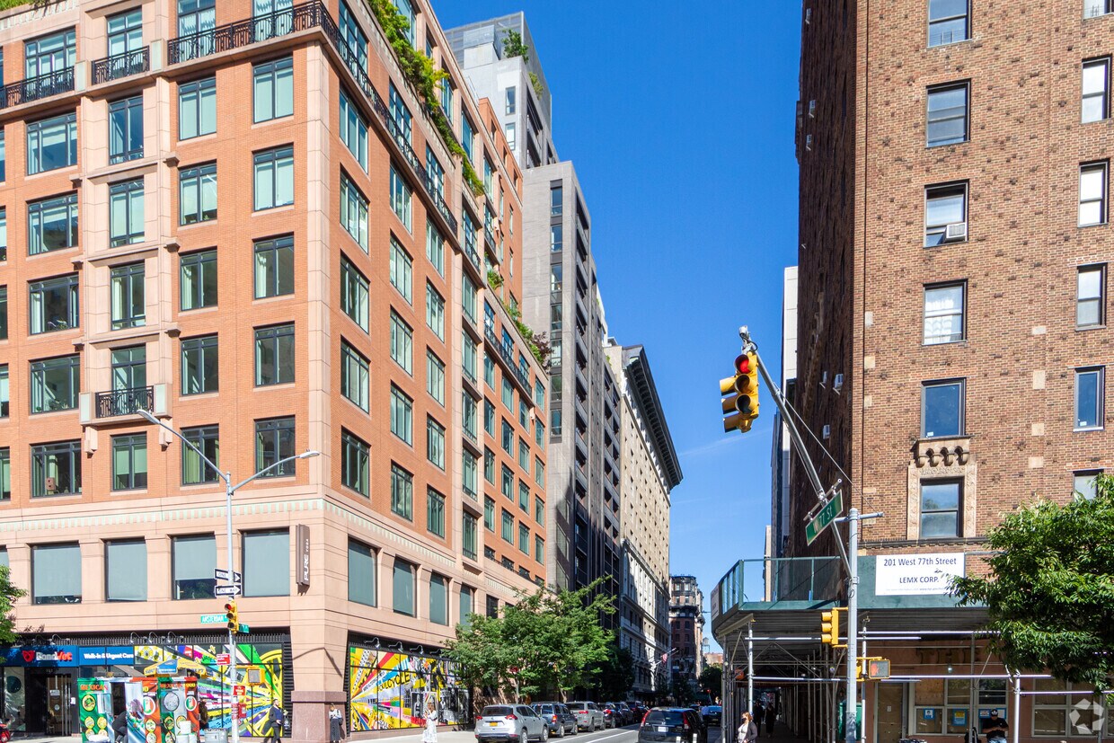 Two Ten West 77 - 206-210 W 77th St New York, NY 10024 | Apartments.com