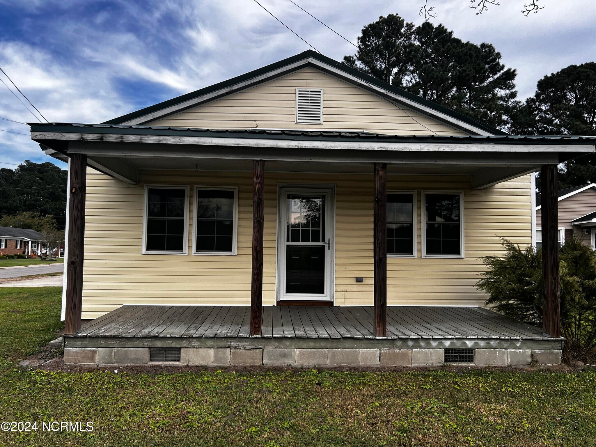 701 S Church St, Hertford, NC 27944 - House Rental in Hertford, NC ...