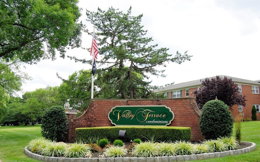 21 Hinchman Ave, Wayne, NJ 07470 - Condo for Rent in Wayne, NJ ...