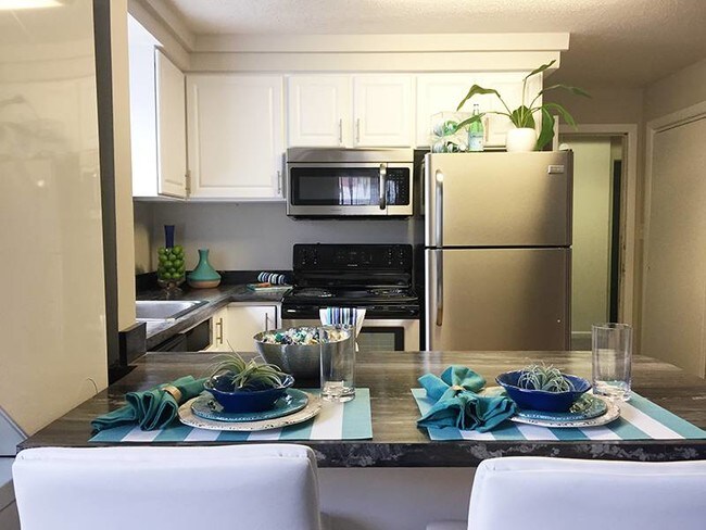 Alpine Commons Rentals - Amherst, MA | Apartments.com