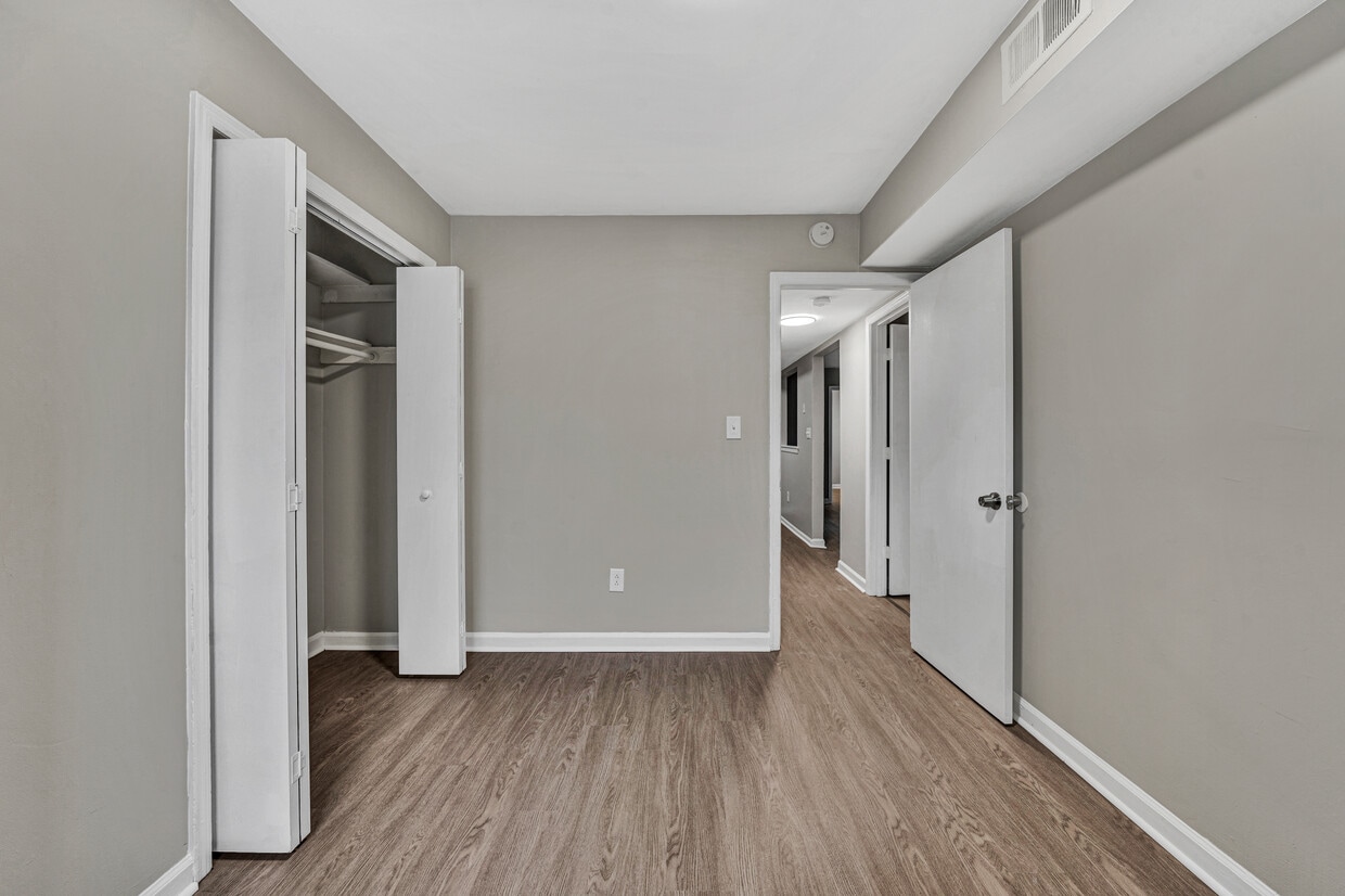 Flats at Glade Creek - 220 8th St Vinton, VA 24179 | Apartments.com