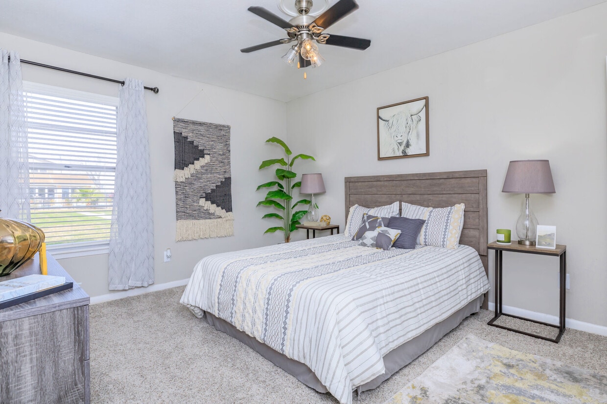 Shadow Bend Apartments - 6838 Everhart Rd Corpus Christi, TX 78413 ...