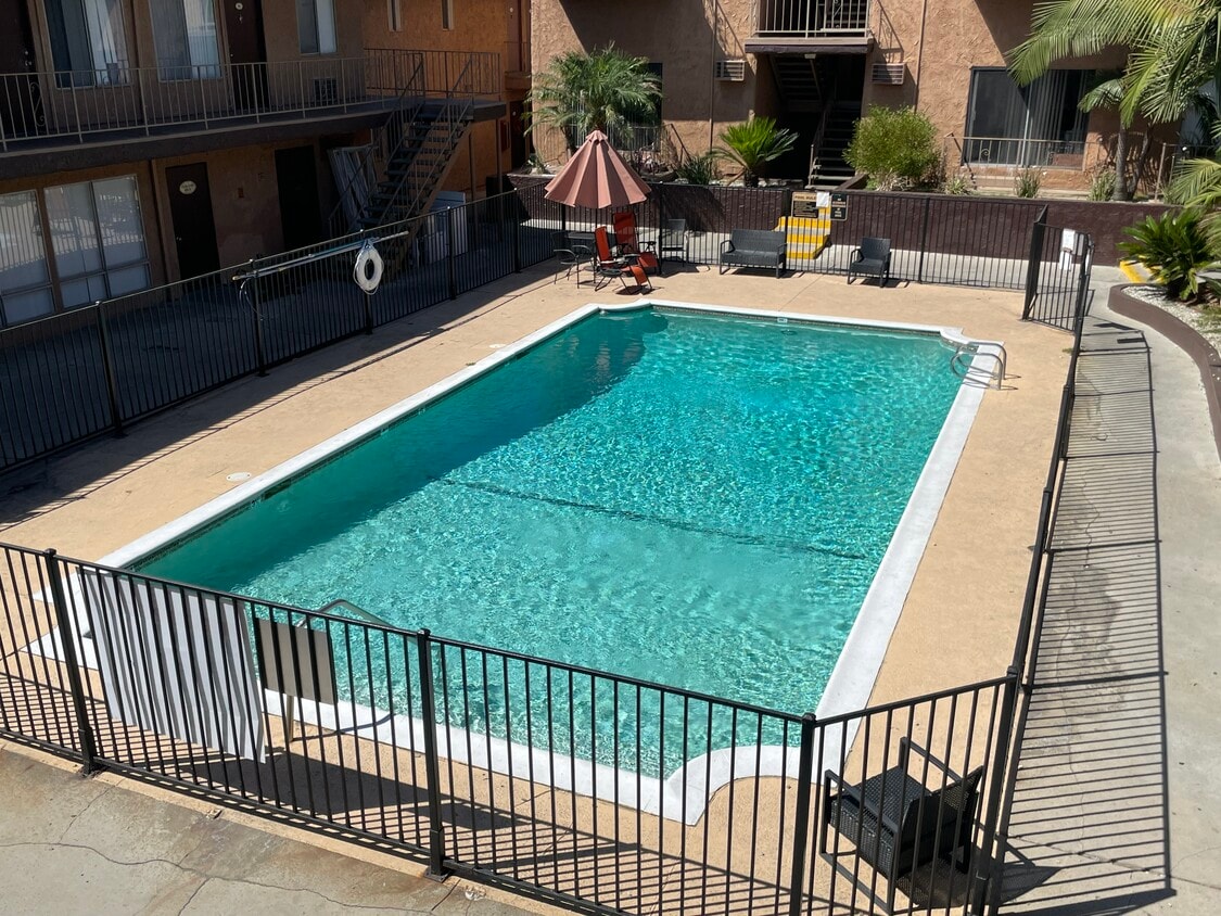 Terrace Pointe Apartments - 8101 Langdon Ave Van Nuys, CA 91406 ...