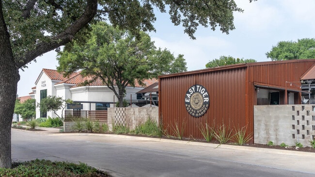 Flora - 5406 Middle Fiskville Rd Austin, TX - Apartments for Rent in ...