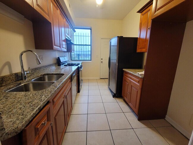 5039 S Prairie Ave Unit 1S, Chicago, IL 60615 - Condo for Rent in ...