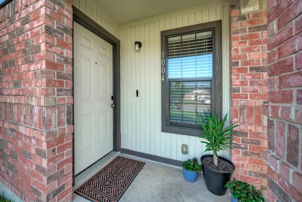 1004 Hyridge St, Round Rock, TX 78664 - Townhome Rentals in Round Rock ...