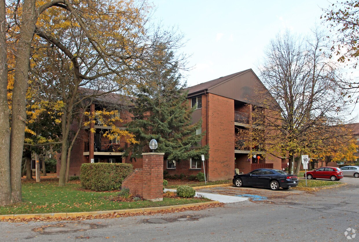 Whitby Place - 900 Dundas St E Whitby, ON | Apartments.com