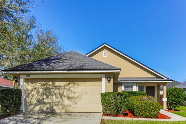 Natures Hammock at Oakleaf Plantation Apartments for Rent with a Garage ...