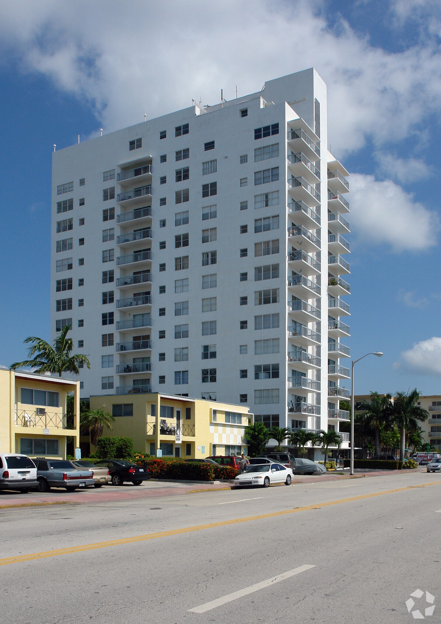 Le ROI Residences - 1830 Meridian Ave Miami Beach, FL 33139 ...