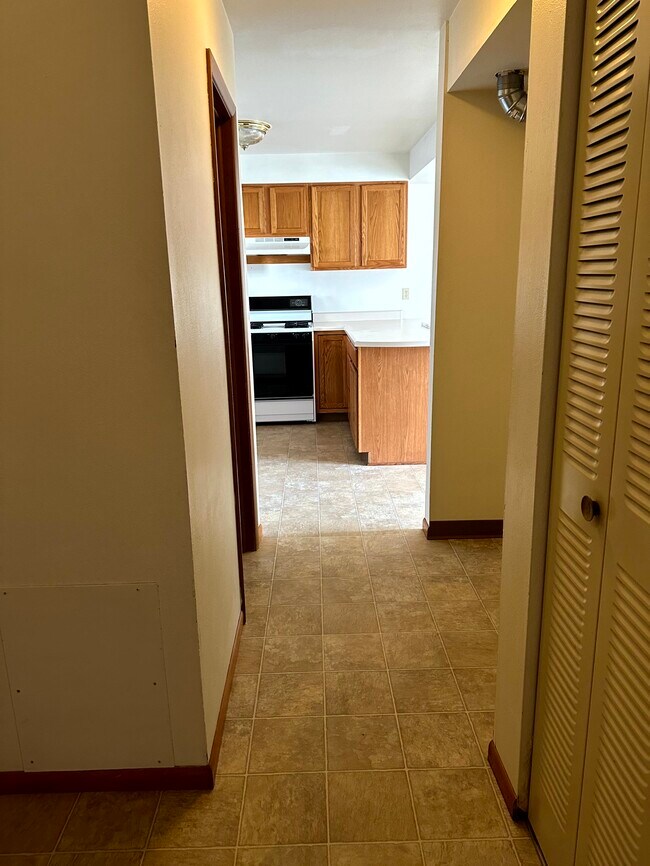 14 Florentine Ct, Pekin, IL 61554 - House Rental in Pekin, IL | Apartments.com