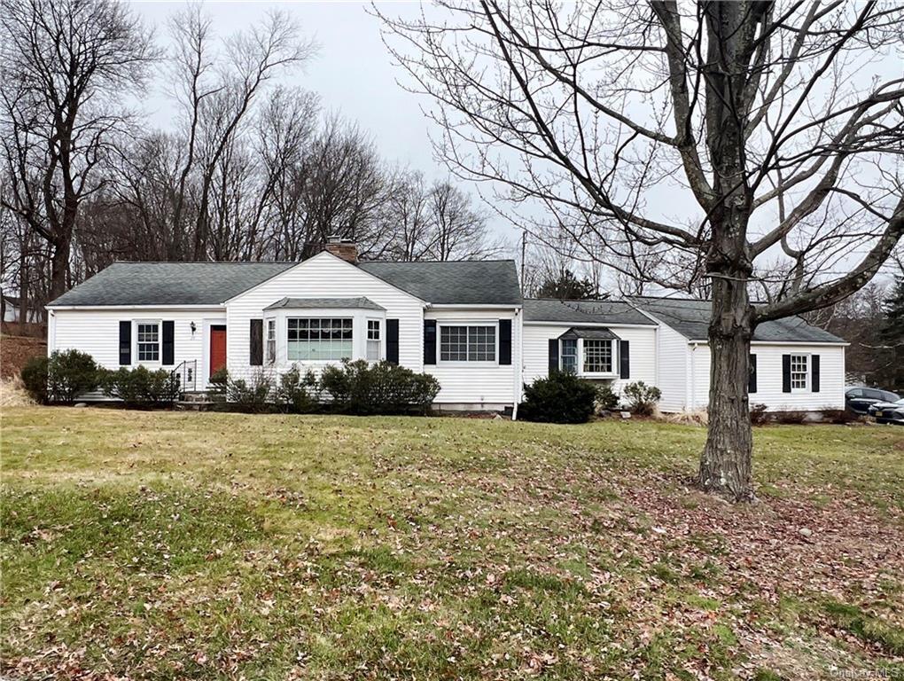 24 Summit Ave, Woodbury, NY 10917 - House Rental in Woodbury, NY ...