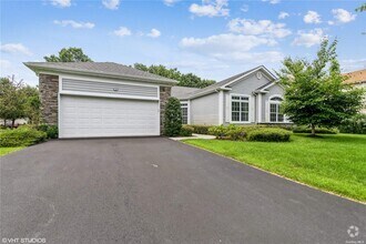 The Hamlet Estates at Saint James Student Apartments for Rent - Saint ...