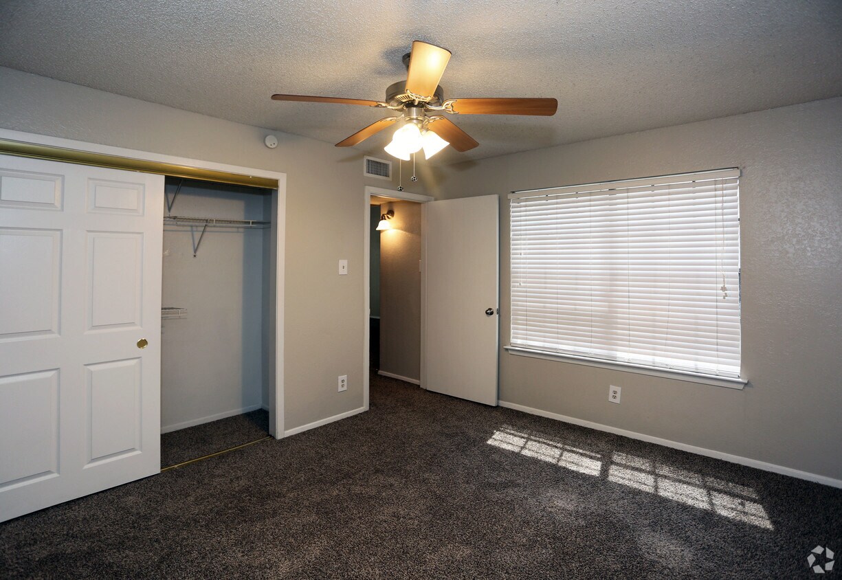 Hulen Gardens Apartments - 7415 Tallow Wind Trl Fort Worth, TX 76133 ...