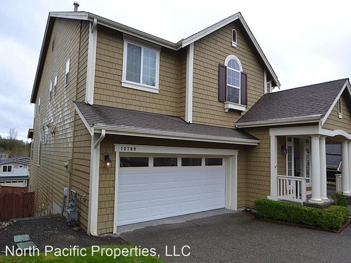 13709 SE 90th Pl, Newcastle, WA 98059 - House Rental in Newcastle, WA ...