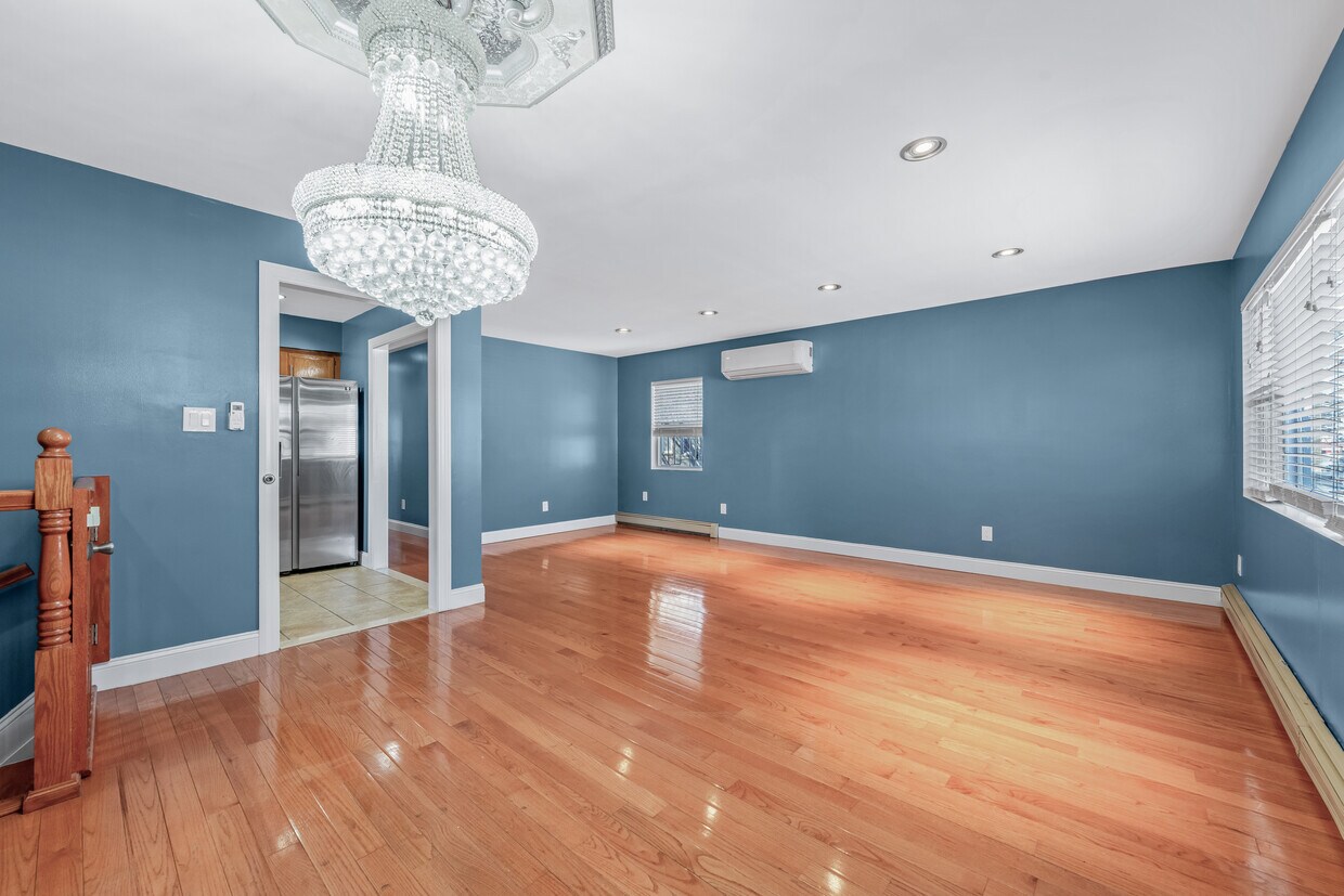 7410 Atlantic Ave Unit 2ND FL, Ozone Park, NY 11416 - 7410 Atlantic Ave ...