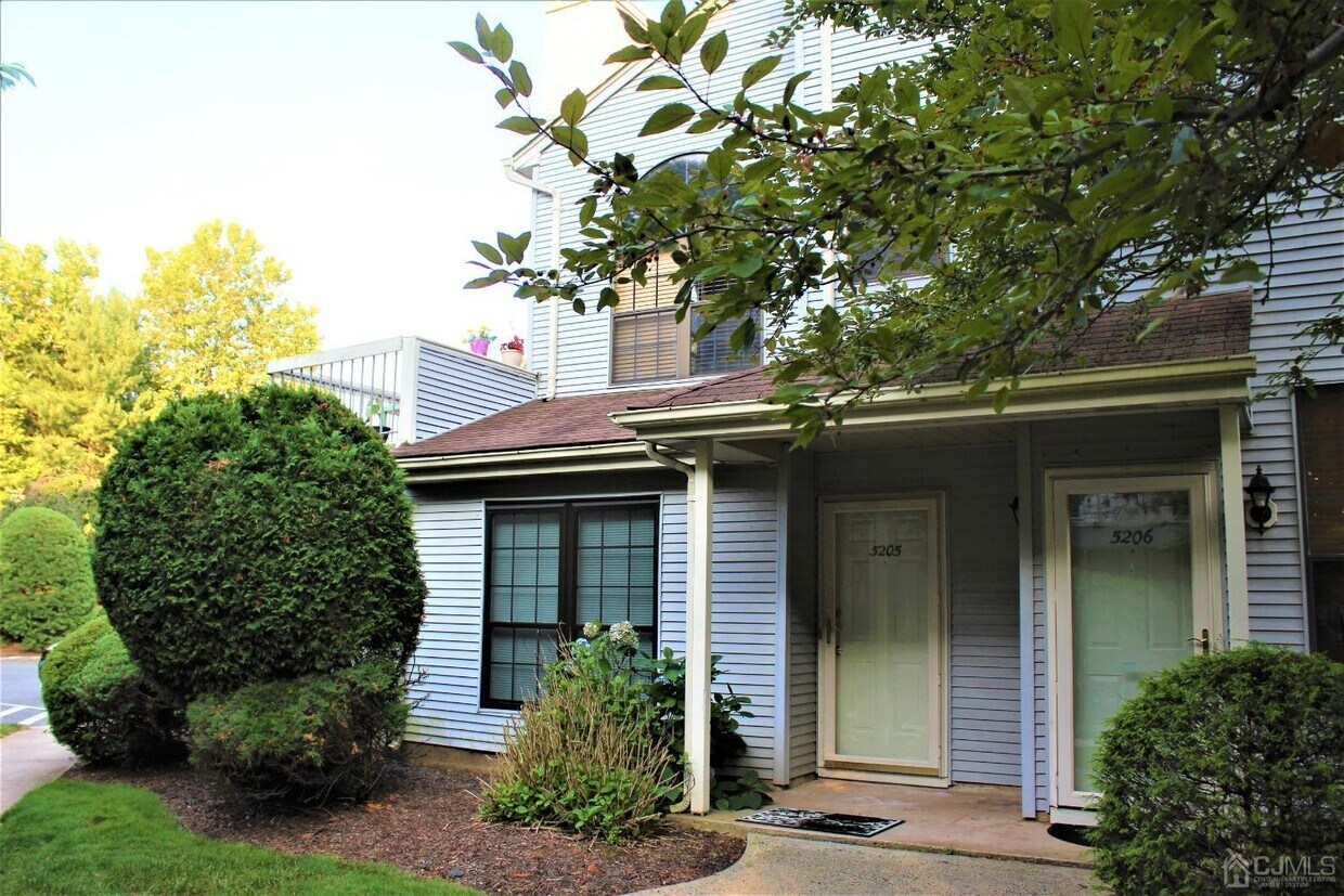 5205 Stonehedge Rd, Edison, NJ 08820 - Condo for Rent in Edison, NJ ...