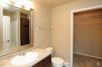 Pinewood Park Villas Rentals - Howard, WI | Apartments.com