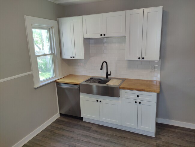 The Pocket Apartments under $900 - Rochester, NY - Updated Today ...