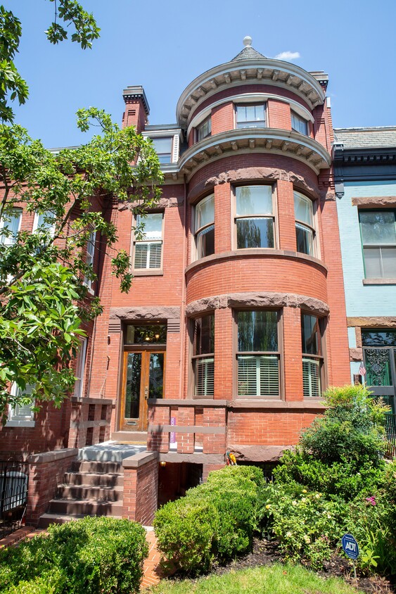 718 N Carolina Ave SE, Washington, DC 20003 - Townhome Rentals in Washington DC | Apartments.com