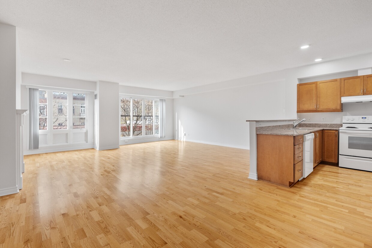 Clarendon Lanes Apartments - 20 York St Ottawa, ON | Apartments.com