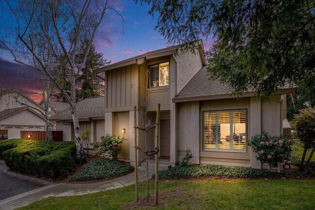 Apartments for Rent with Garages in Newport Manor | Apartments.com