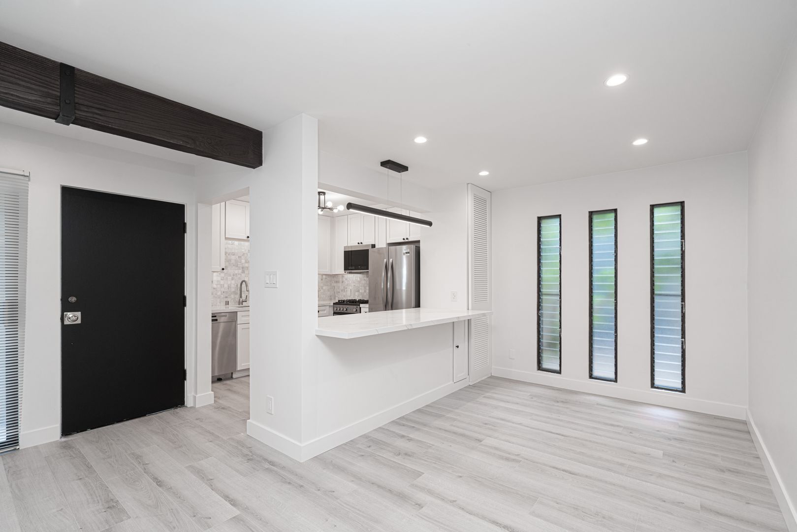 223 Abalone Ave Unit 223 1/2 Abalone Ave., Newport Beach, CA 92662 ...